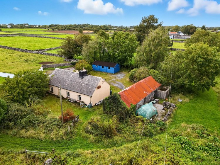 Knockadoon, Ballinrobe, County Mayo, F31 X343 Ballinrobe Mayo | Offr.io